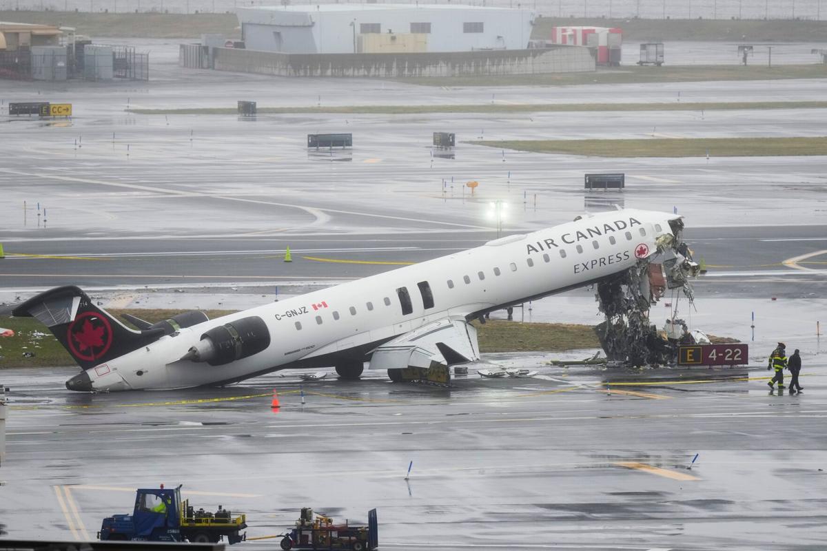 Air Canada crash at LaGuardia updates: 2 pilots killed, 41 injured