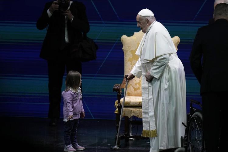 Pope urges Italians to have babies as a measure of hope for future