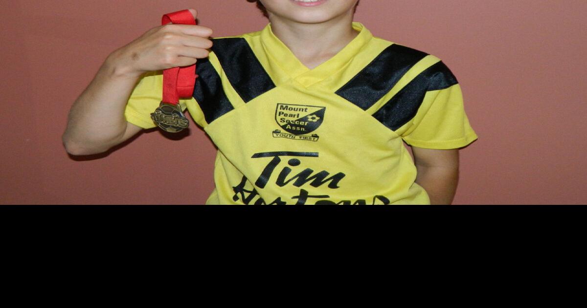 Newfoundland boy, 10, gives heartbroken Canadian relay team his Timbits ...