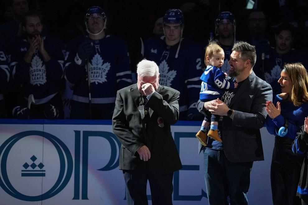 Leafs vs. Blackhawks: Auston Matthews’ tying goal sparks comeback