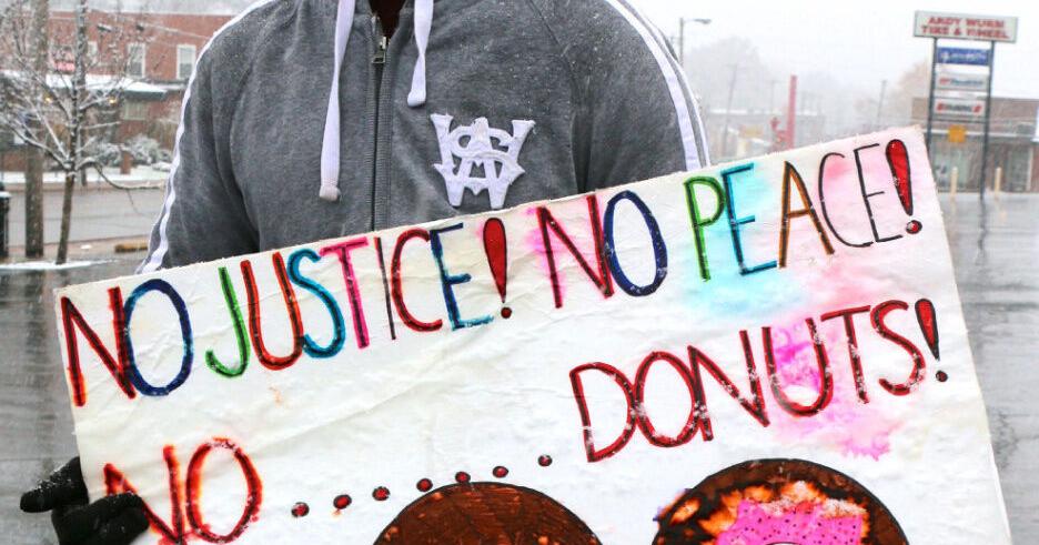 Ferguson Missouri On Edge As It Awaits Grand Jury Ruling On Officer