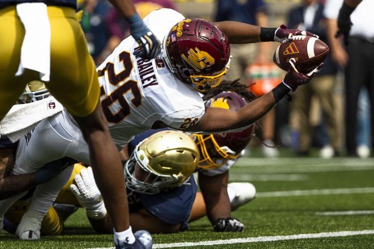 Hartman Throws 3 Td Passes As No 9 Notre Dame Preps For Showdown With