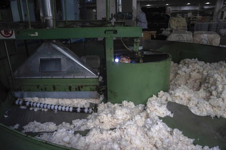 26 million tons of clothing end up in China's landfills each year ...