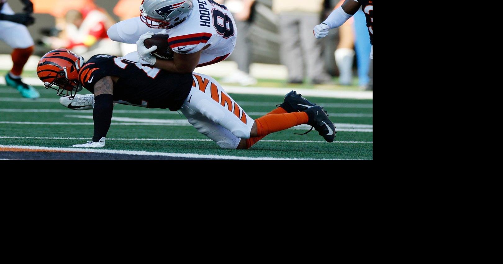 NFL scores: Patriots extend win streak to 9, overcome early deficit in ...