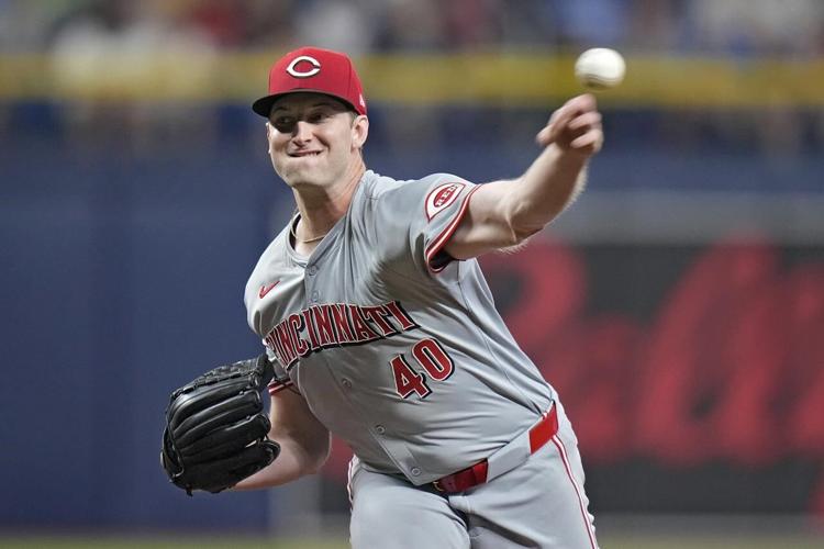 Fairchild's one-out, 10th-inning RBI double lifts Reds over Rays 3-2
