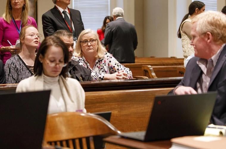Alex Murdaugh’s murder trial starts with cellphones, bullets