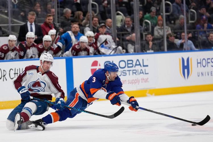 Barzal’s goal, 2 assists help Islanders beat Avalanche 6-3