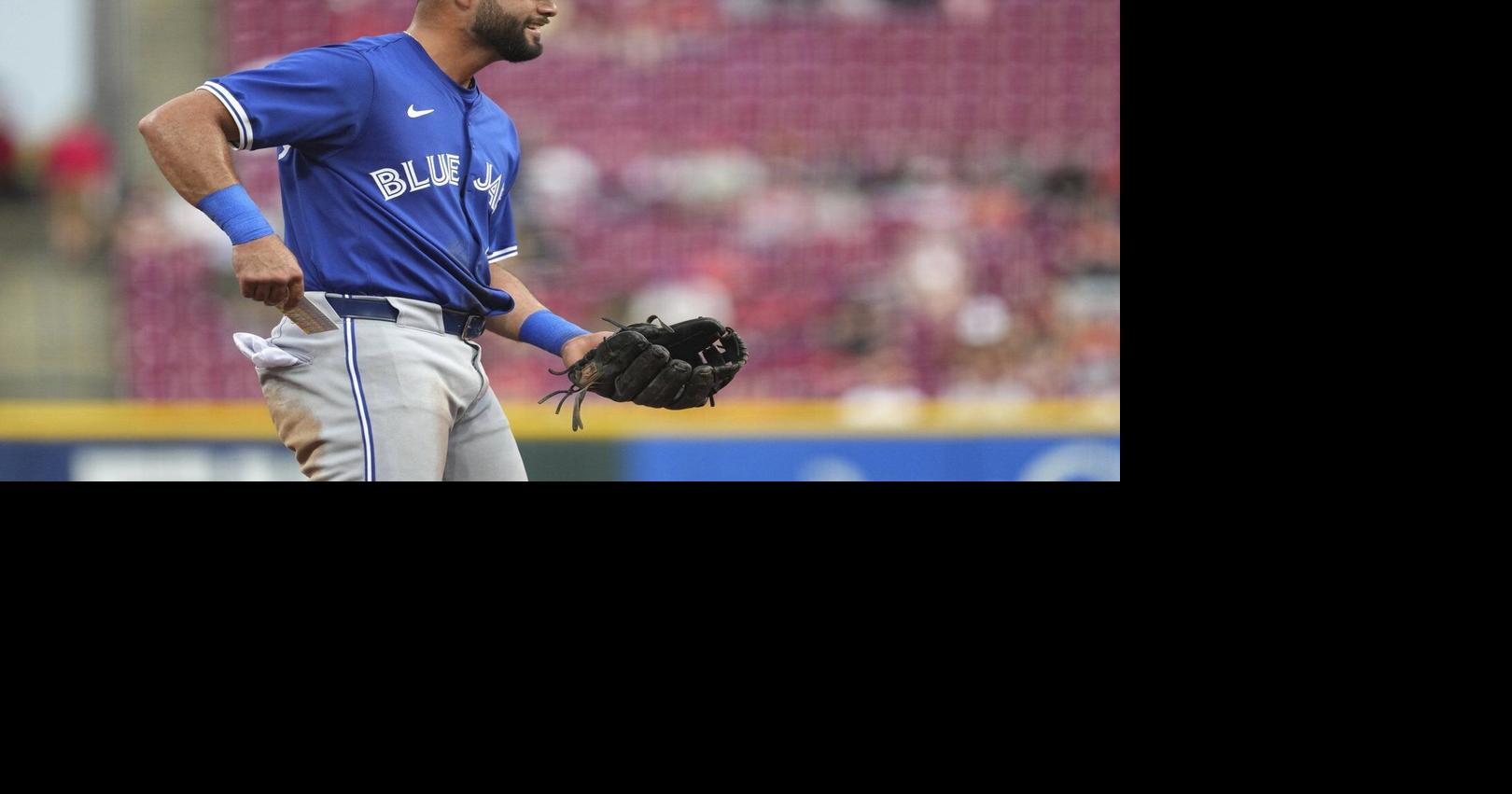 Guerrero hits slam, Yesavage is dominant as Blue Jays beat Yankees 13-7 in Game 2