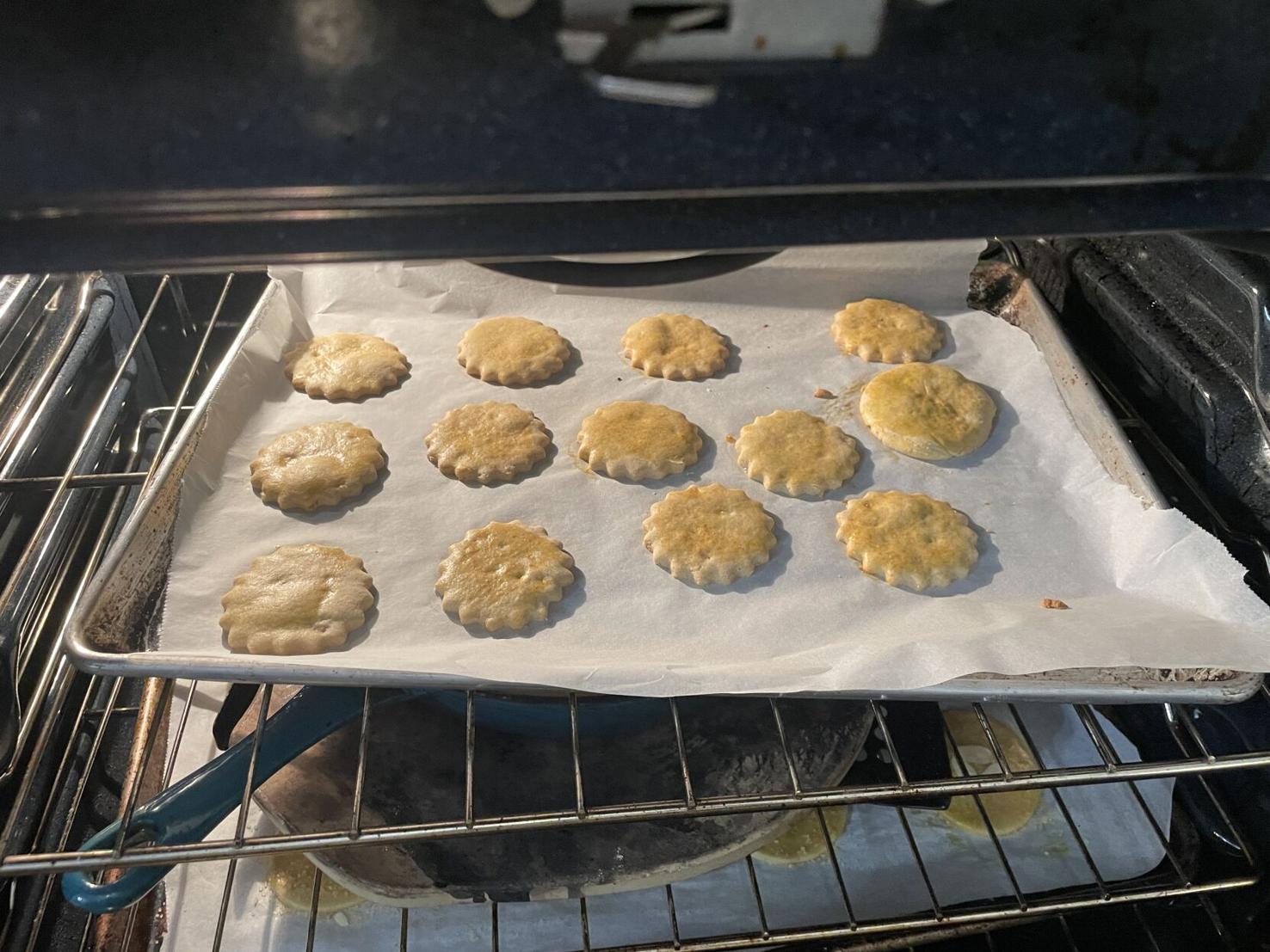 This Ukrainian cookie recipe is a celebration of honey