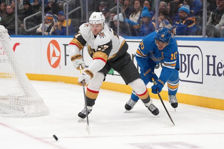 Schenn scores game-winning goal as Blues beat Golden Knights 4-3