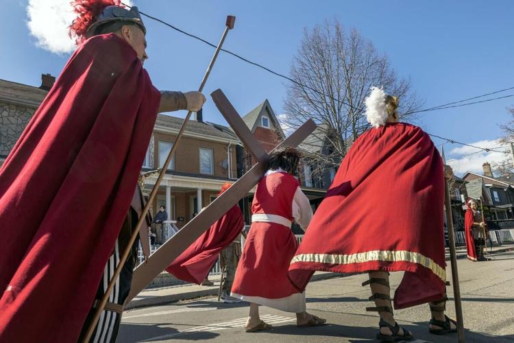 Hundreds gather in Little Italy for Good Friday procession