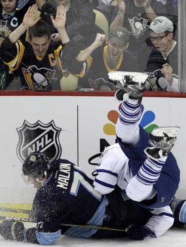 Carter Ashton makes Maple Leafs debut, injuries pile up