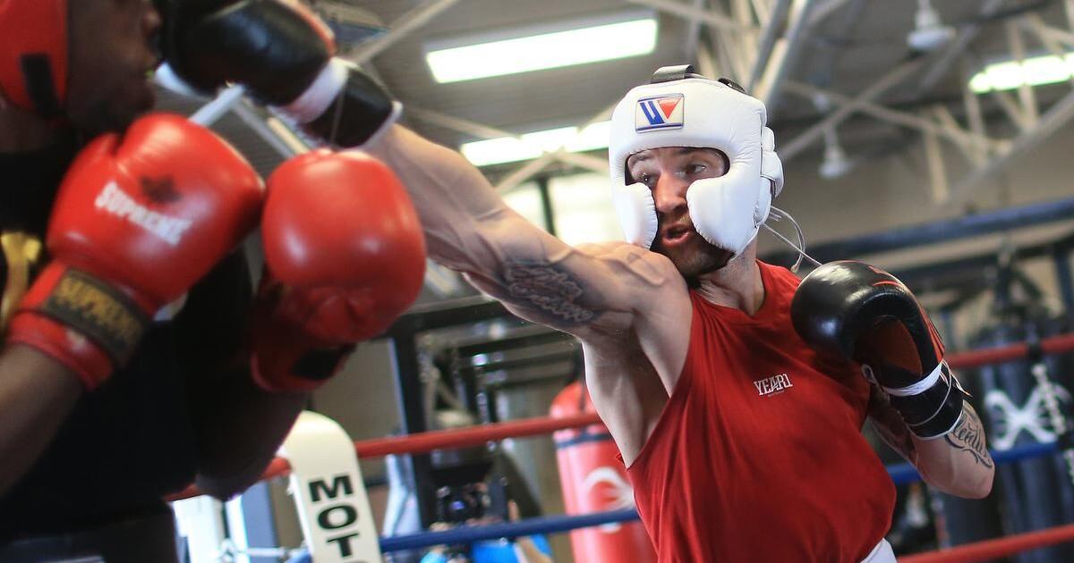 Canadian boxing champ Cody Crowley is thinking outside the ropes
