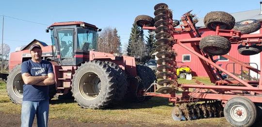 Northern Alberta farmer uses YouTube to connect with growing audience