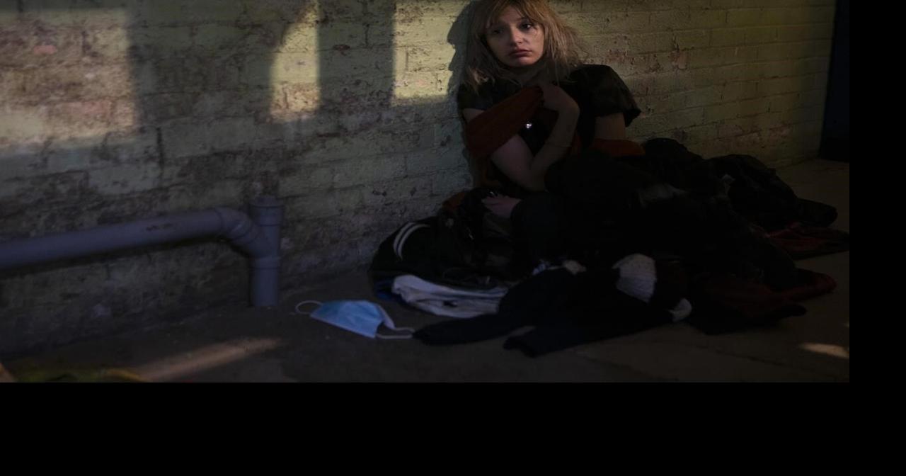 ‘Screaming from the cold:’ Winter, COVID-19 leave homeless with tough ...