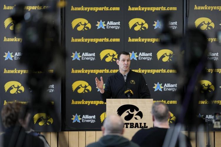 Tim Lester lays out plan to build an aggressive and disciplined offense ...