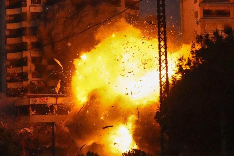 Israel launches new airstrikes on Lebanon as leaders draw closer to a ...