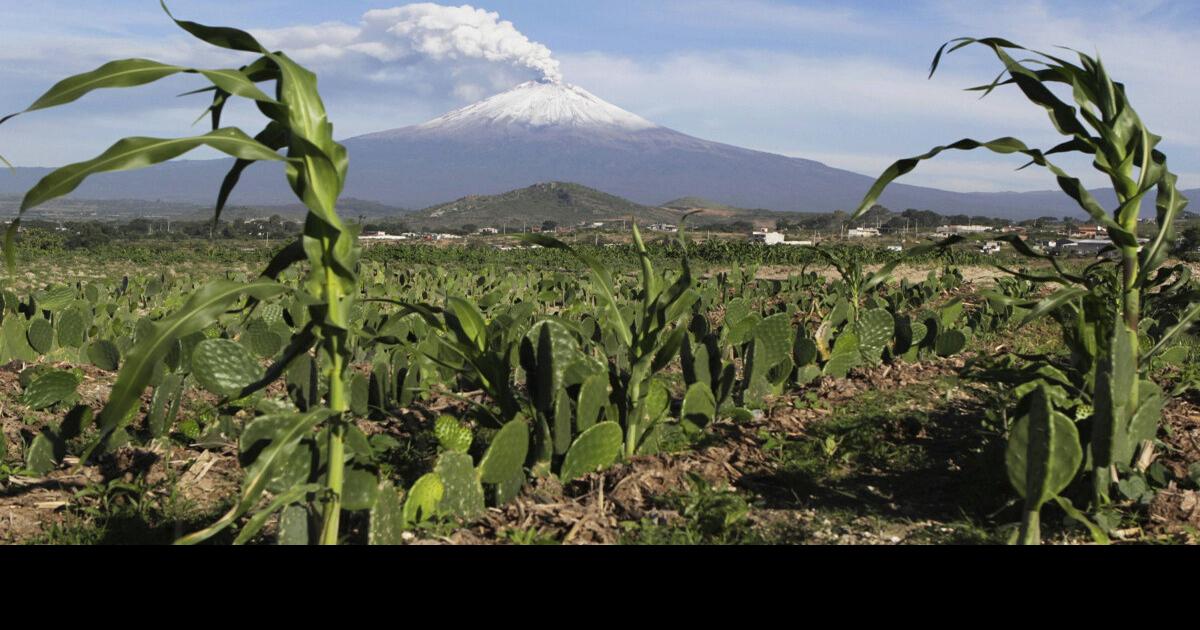Scientists keep a wary eye on Popocatepetl, Mexico’s ‘Smoking Mountain ...
