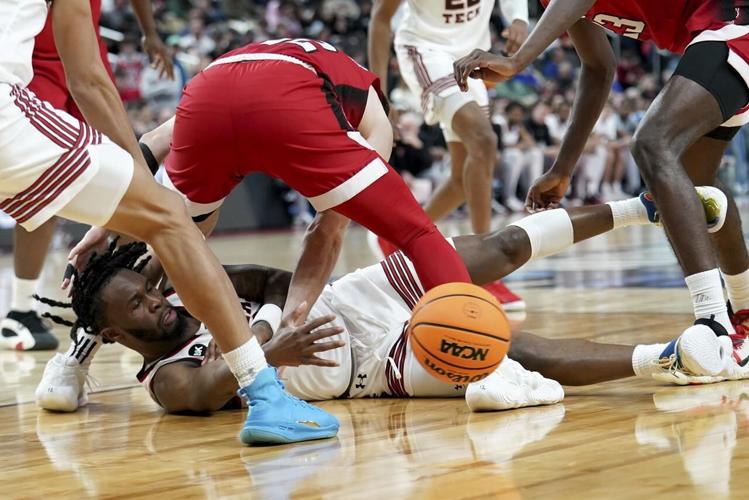 Ben Middlebrooks scores career-high 21 points, N.C. State stays hot in ...