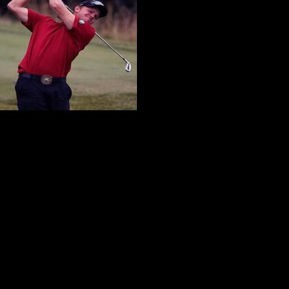 Hawerchuk scores on golf course