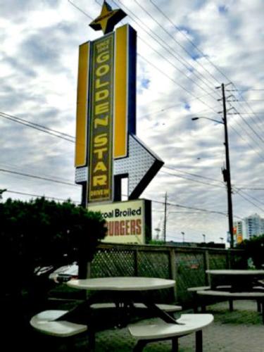 Thornhill institution Golden Star diner’s founder Frank Doria dead at 94