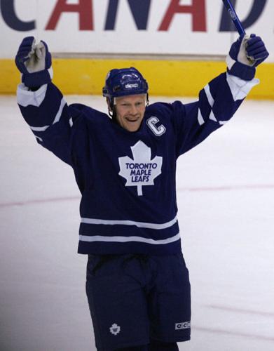Life without hockey suits Sundin
