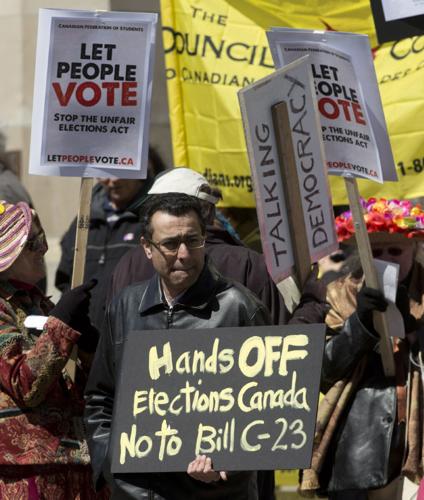 Last-ditch efforts aim to make Fair Elections Act more inclusive: Walkom