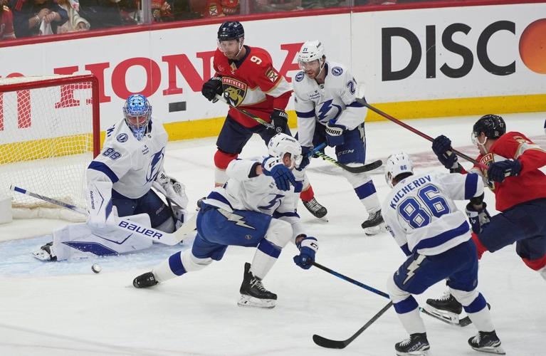 Panthers score twice in 11 seconds, beat Lightning 4-2 to take 3-1 ...