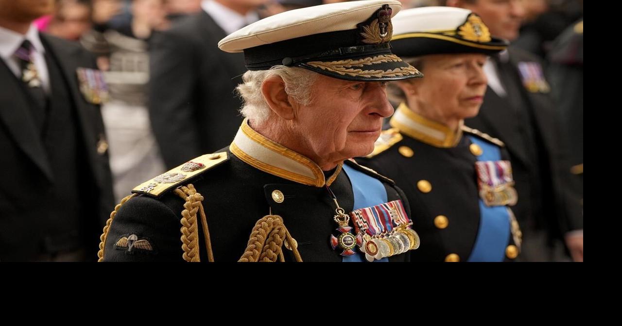 Quebec opposition party refuses to swear oath to King, reopens ...