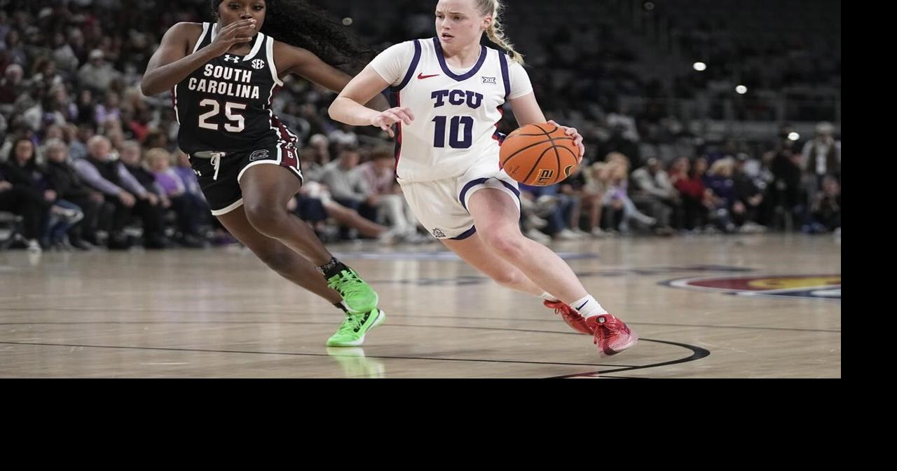 Ashlyn Watkins dunks again and No. 3 South Carolina women overwhelm No. 9 TCU 85-52