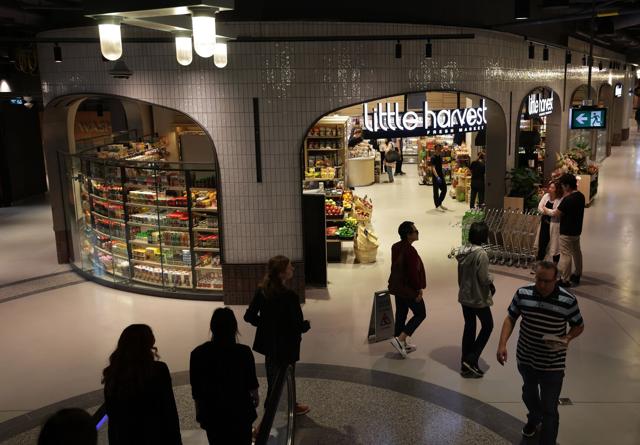 Toronto has a new food hall. Here’s what to eat at the Well