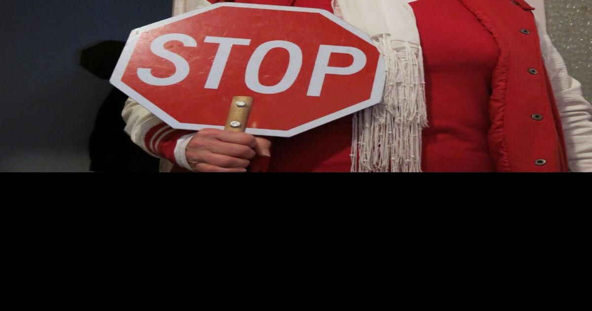 The 'dancing crossing guard' debate in 9 reader comments