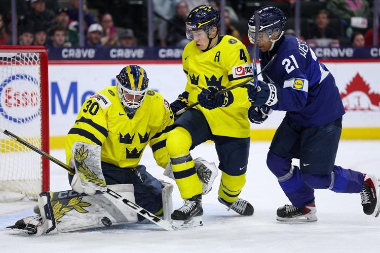 Sweden outlasts Finland 4-3 in shootout to reach world junior hockey final