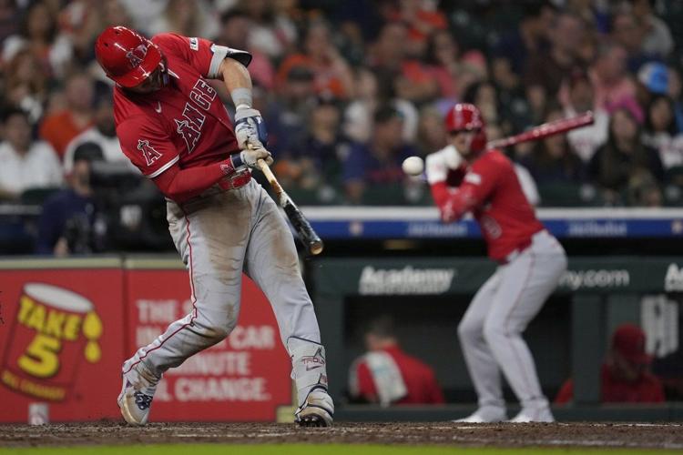 Mike Trout scratched from Angels' lineup with skin infection on left arm