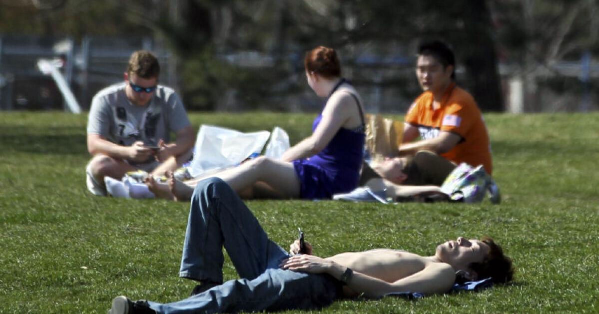 Toronto heat wave comes close to hottest March day on record