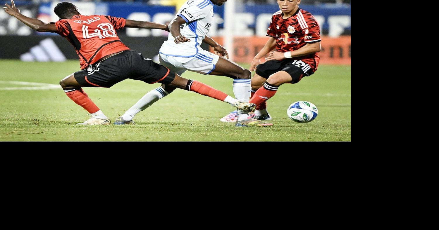Red Bulls score twice in first half to charge past CF Montreal 2-0