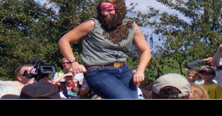 The secret to a good bee beard: Queen bee and Vaseline