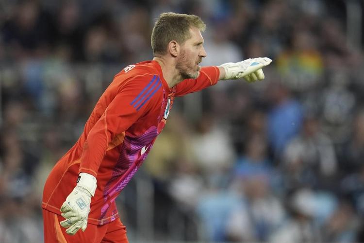 Liam Fraser's first career goal earns FC Dallas 1-1 draw with Minnesota ...