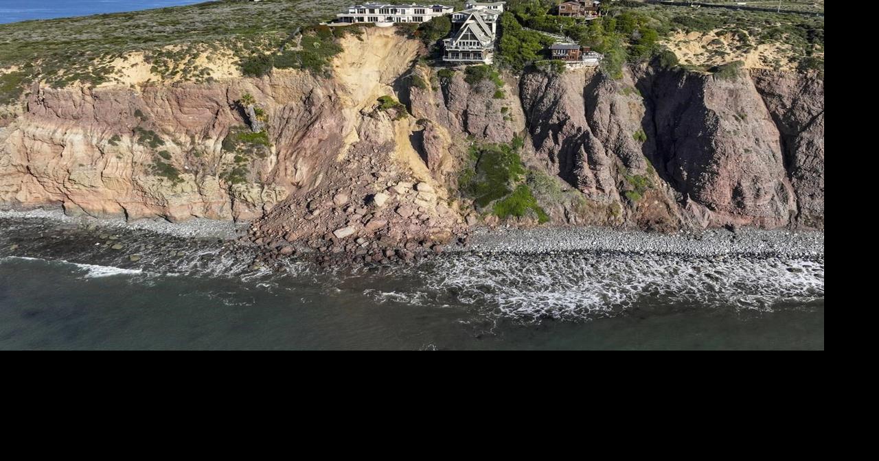 Massive landslide on coastal bluff leaves Southern California mansion ...