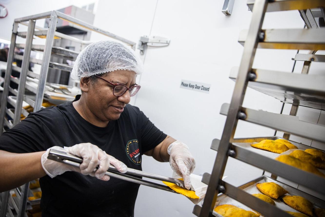 Toronto’s Randy’s patty shop reopens. Hundreds line up
