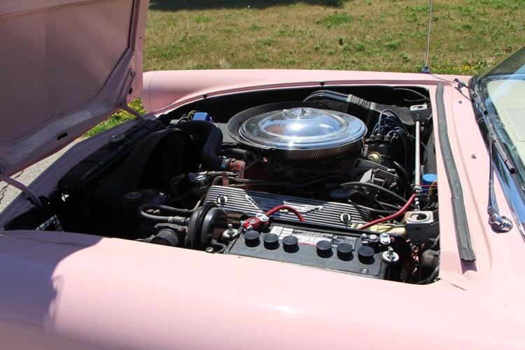Eye Candy: 1957 Ford Thunderbird