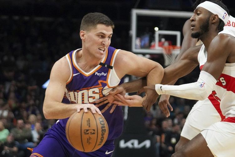 Devin Booker leads big second quarter, Suns rout Raptors 129-89