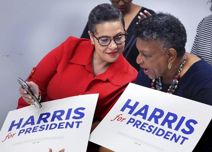 Volunteers and donations surge into Democratic campaigns with Harris ...