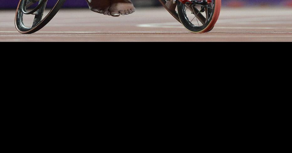 Paralympics: Wheelchair sprinter Michelle Stilwell takes gold in 200 metres