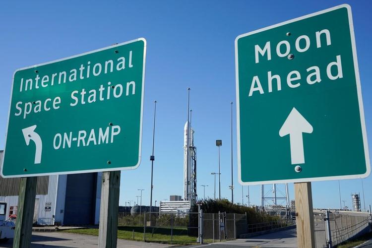 Potty training: NASA tests new $23M titanium space toilet