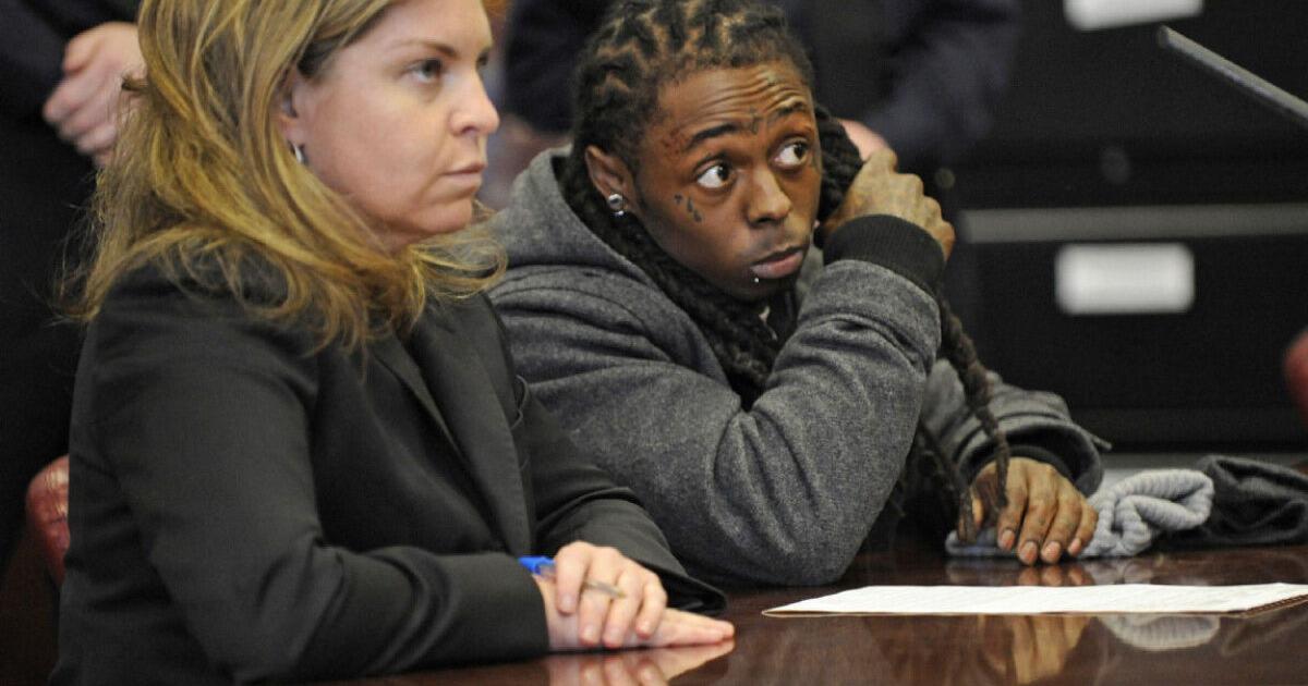Lil Wayne writing prison memoir