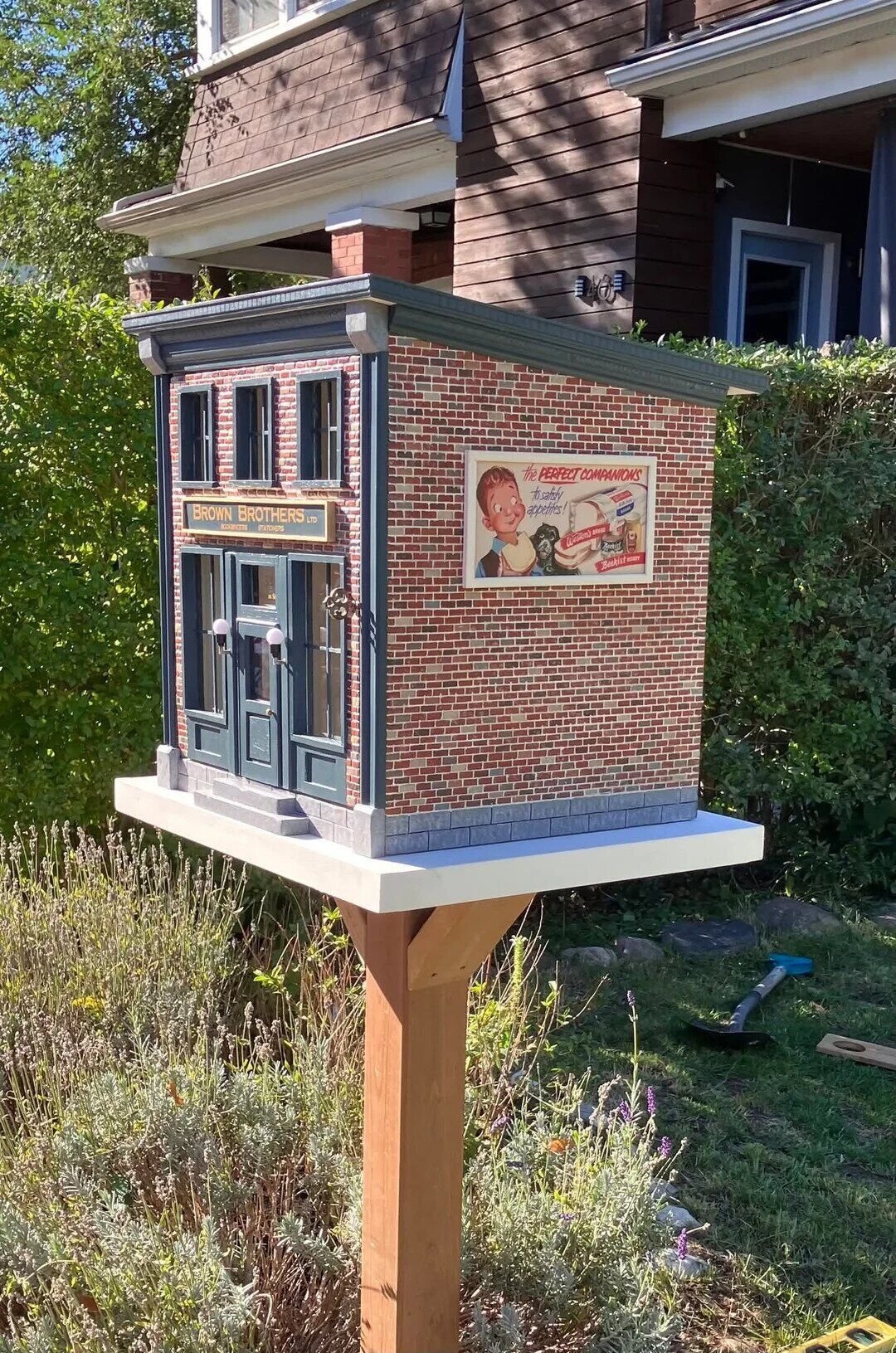 Toronto little library rebuilt with city history in mind