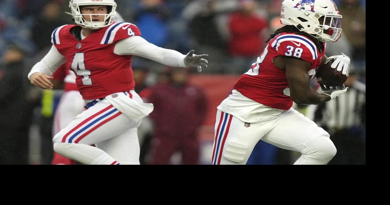 Patriots running back Rhamondre Stevenson leaves game with ankle injury