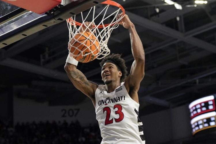 Simas Lukosius scores 16 and No. 16 Cincinnati improves to 6-0 with a ...