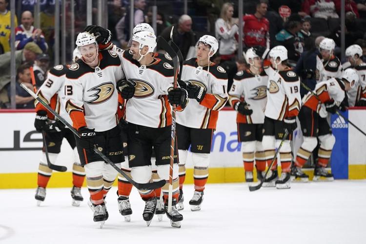 Ducks end 6-game skid, hand Capitals 6th consecutive loss